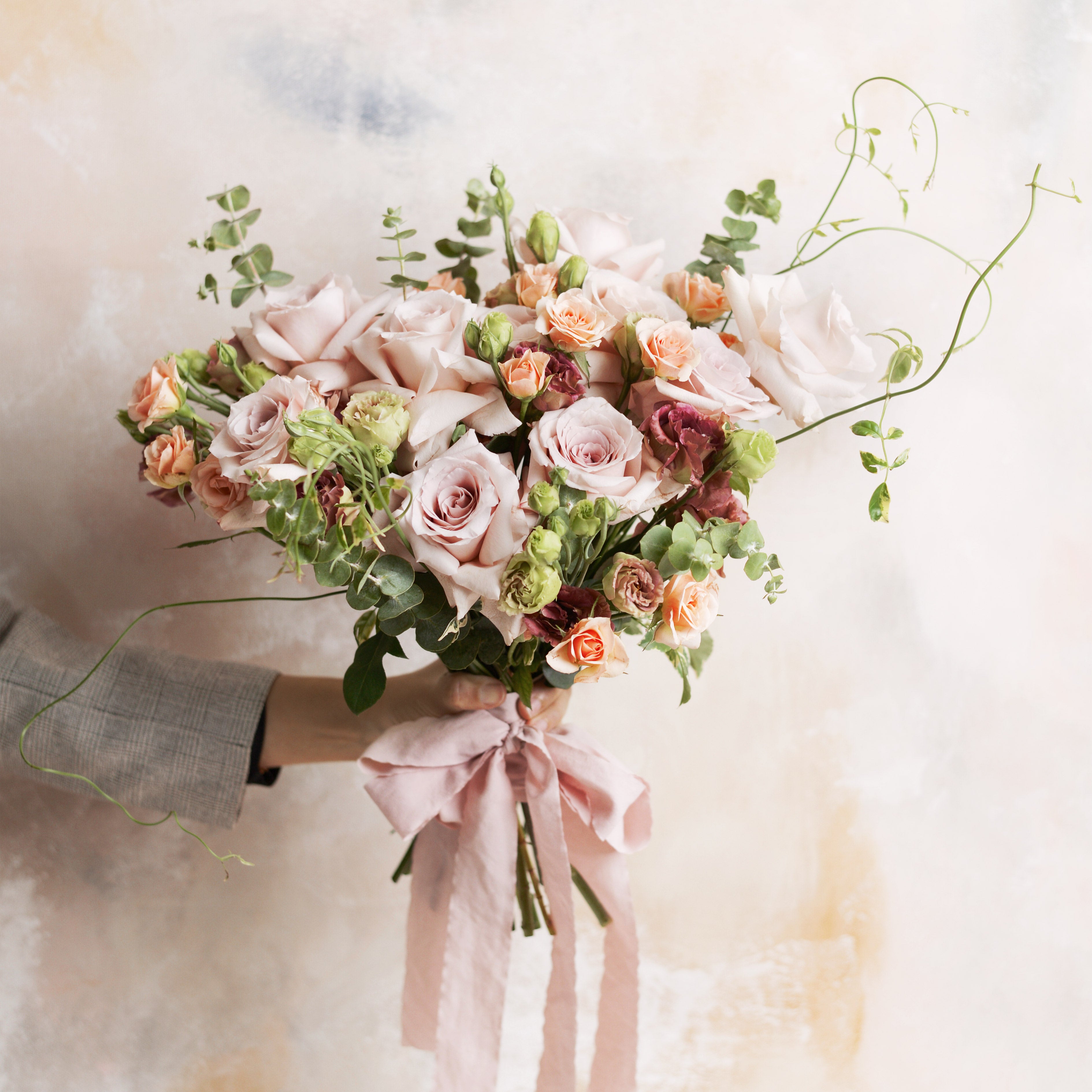 Buket Bunga Mawar Lilac & Peach Pengantin Jakarta | Three Bouquets