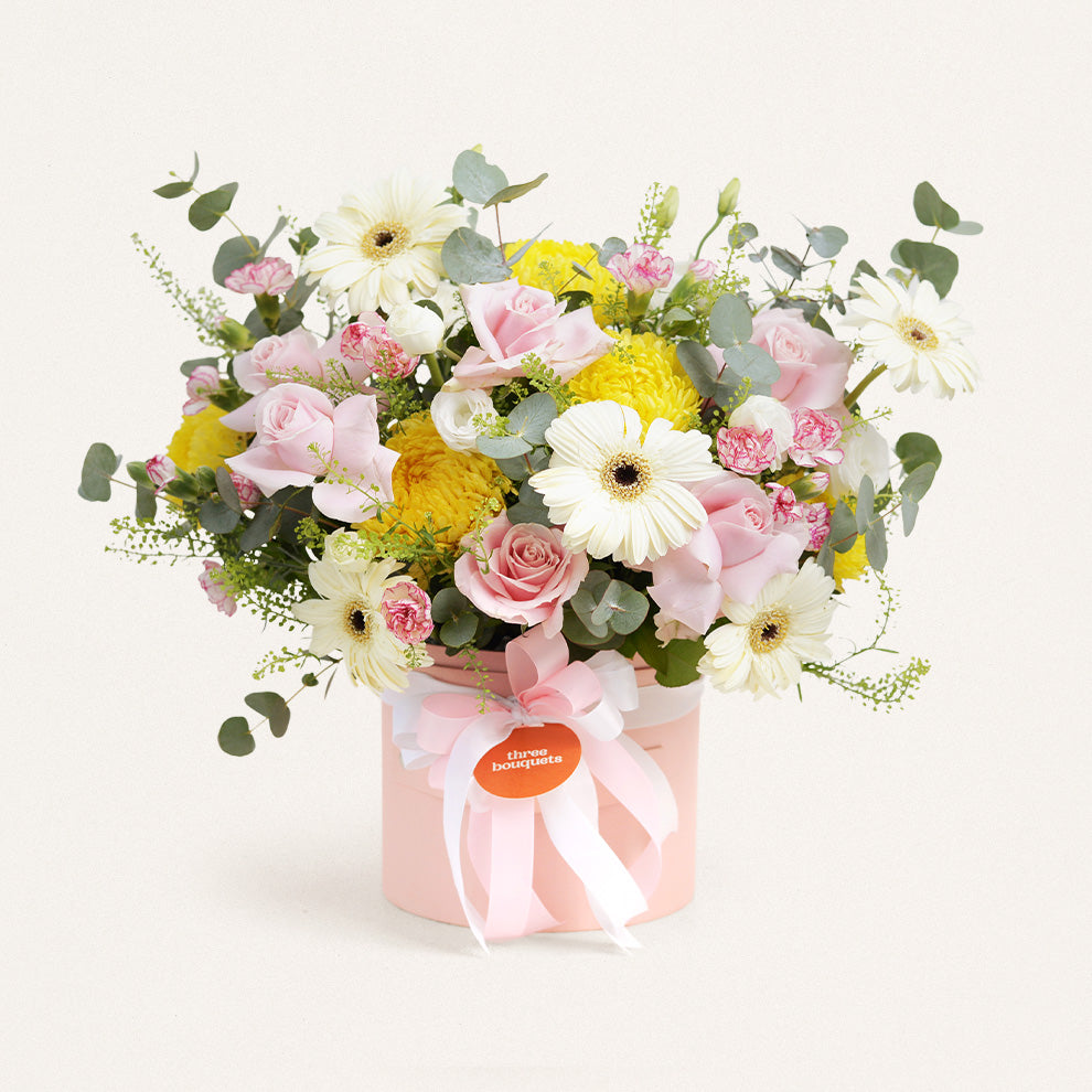 Bloom Box Bunga Mawar Peach | Three Bouquets