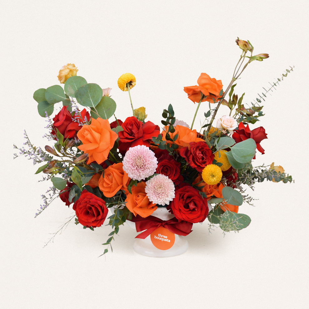 Vas Bunga Mawar Merah dan Orange Allegra Jakarta | Three Bouquets