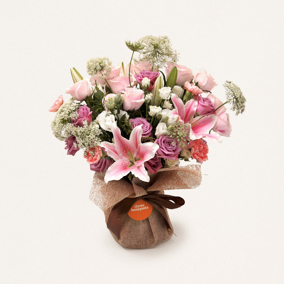 Vas Bunga Mawar Sabrina | Three Bouquets